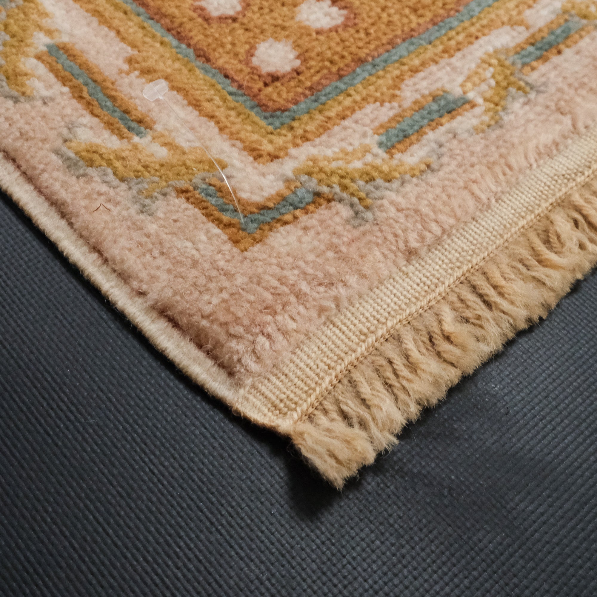 Hand Woven Uşak Patterned Brown Wool Carpet – HALICIZADE
